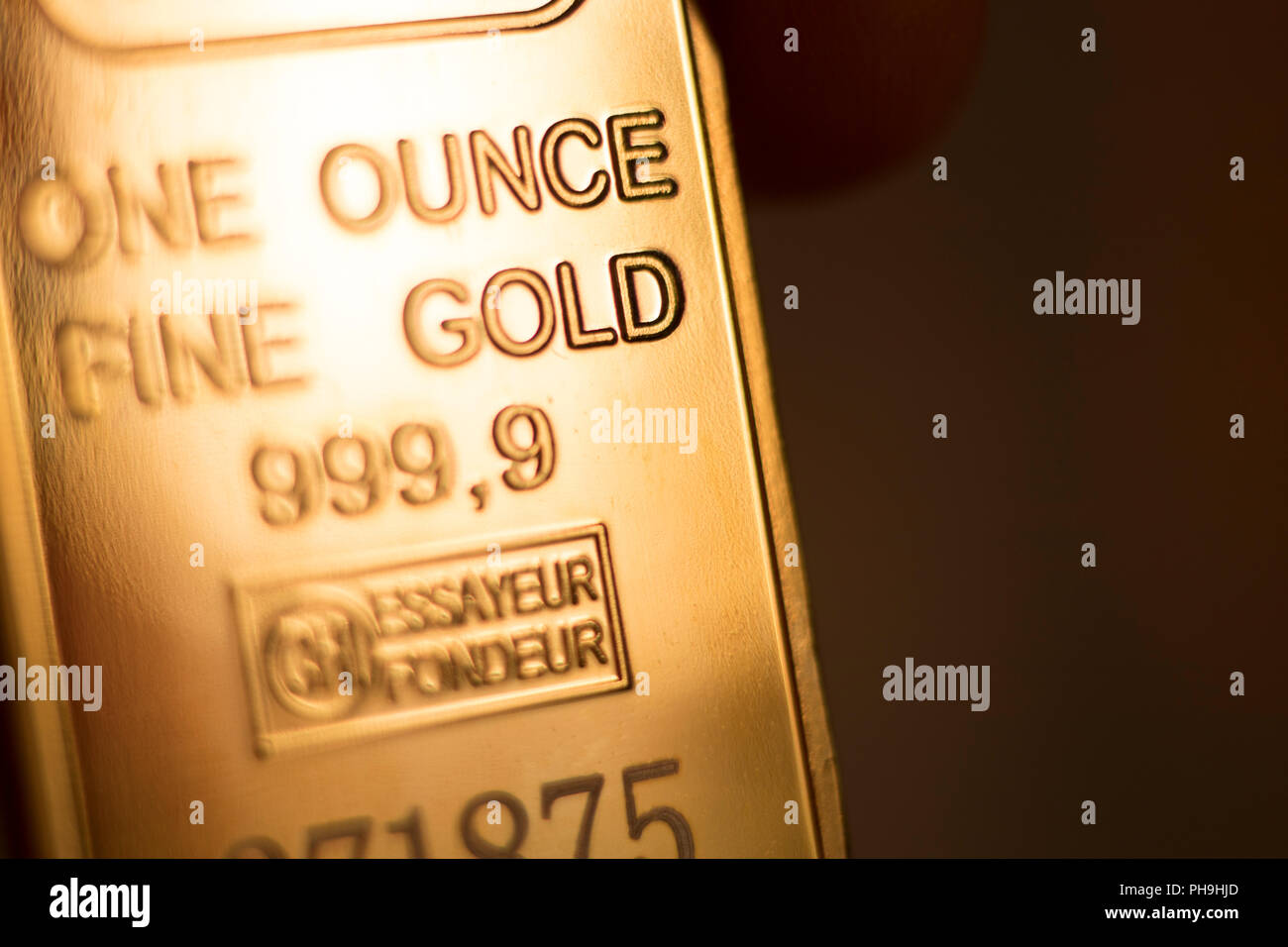 Fine solid gold 999.9 one ounce bullion ingot precious metals bar ...