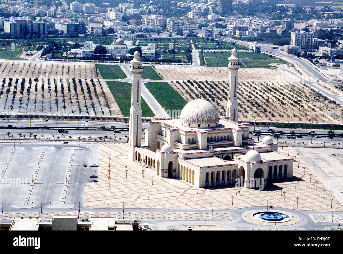 A view of the Grand Mosque in Manama Stock Photo - Alamy