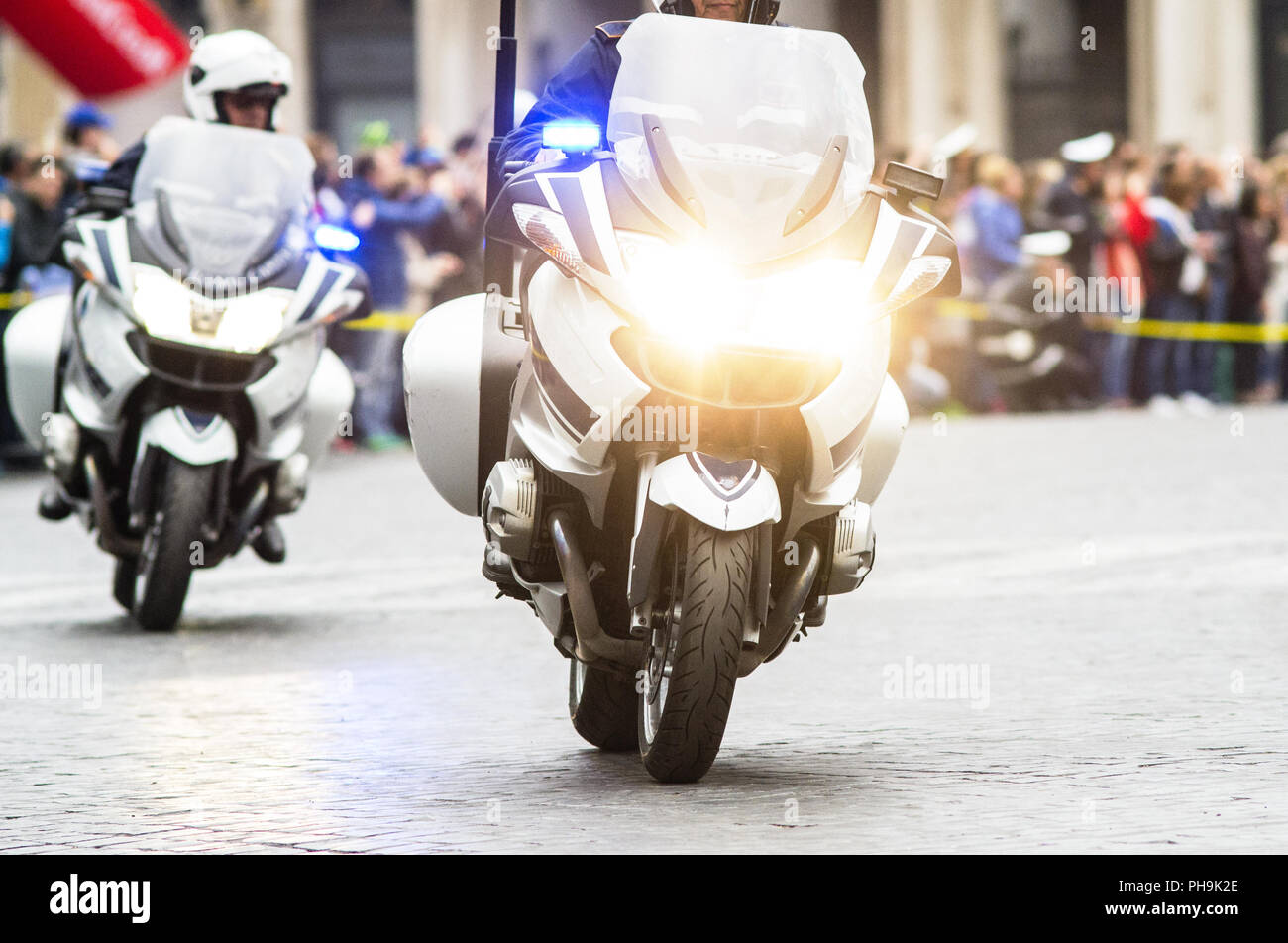 Motorcade Stock Photos & Motorcade Stock Images - Alamy