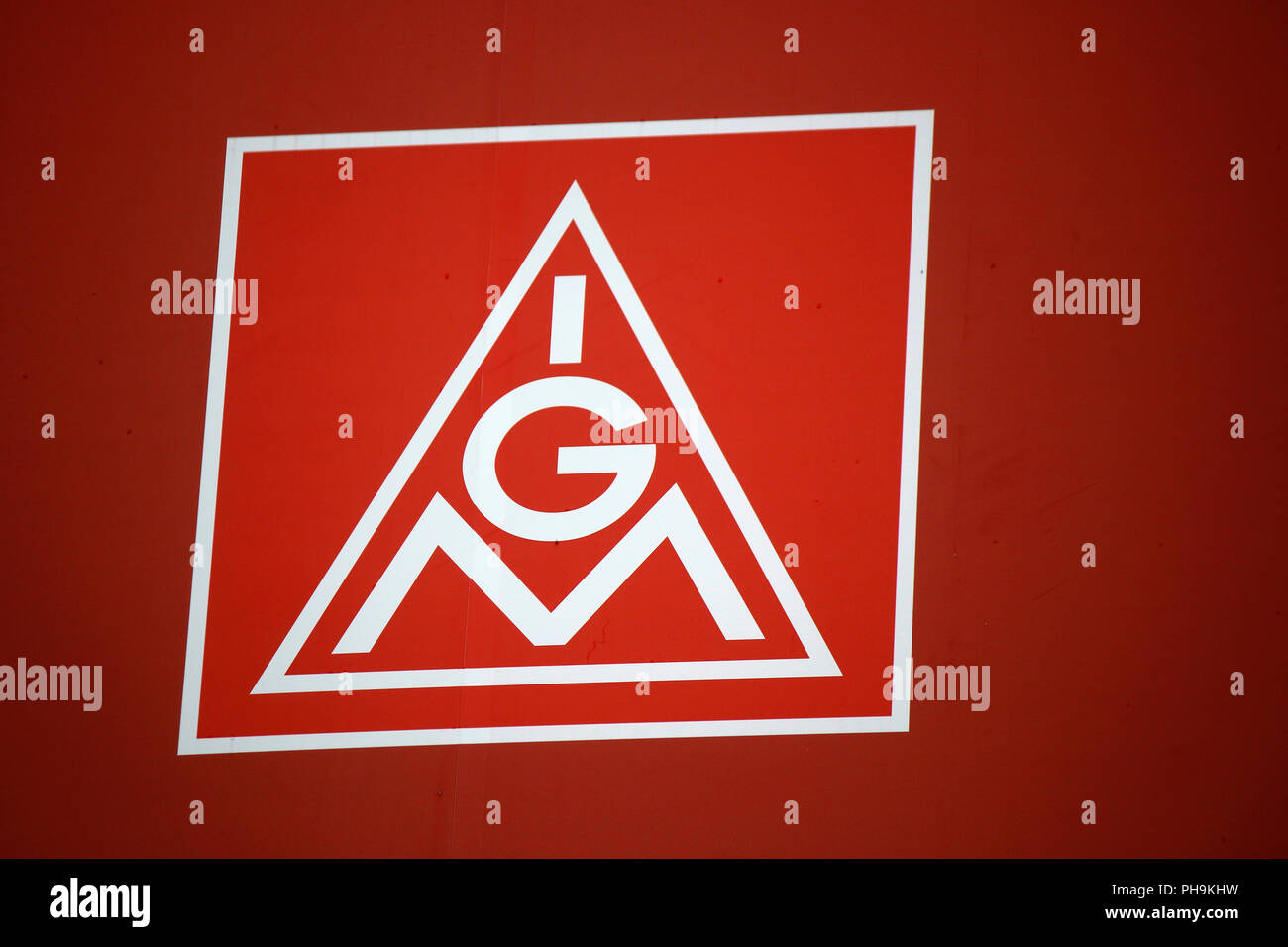 Logo metall hi-res stock photography and images - Alamy