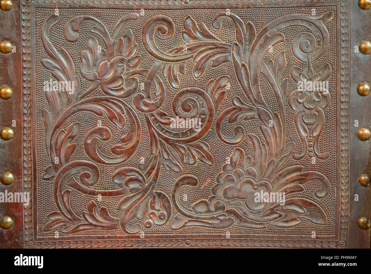 Leather vintage hi-res stock photography and images - Alamy