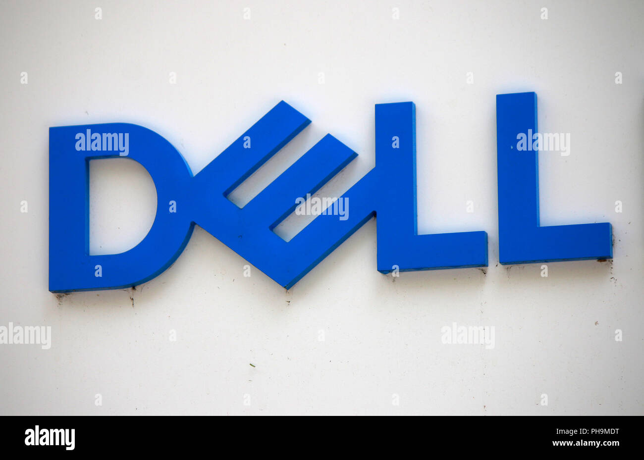 Dell brand hi-res stock photography and images - Alamy