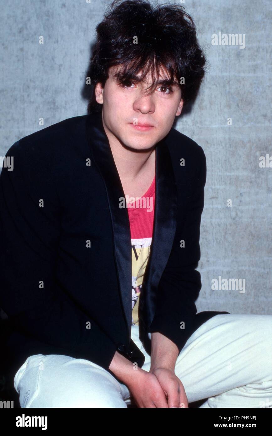 Sänger Nino de Angelo in einer Homestory Fotoreportage in Köln ...