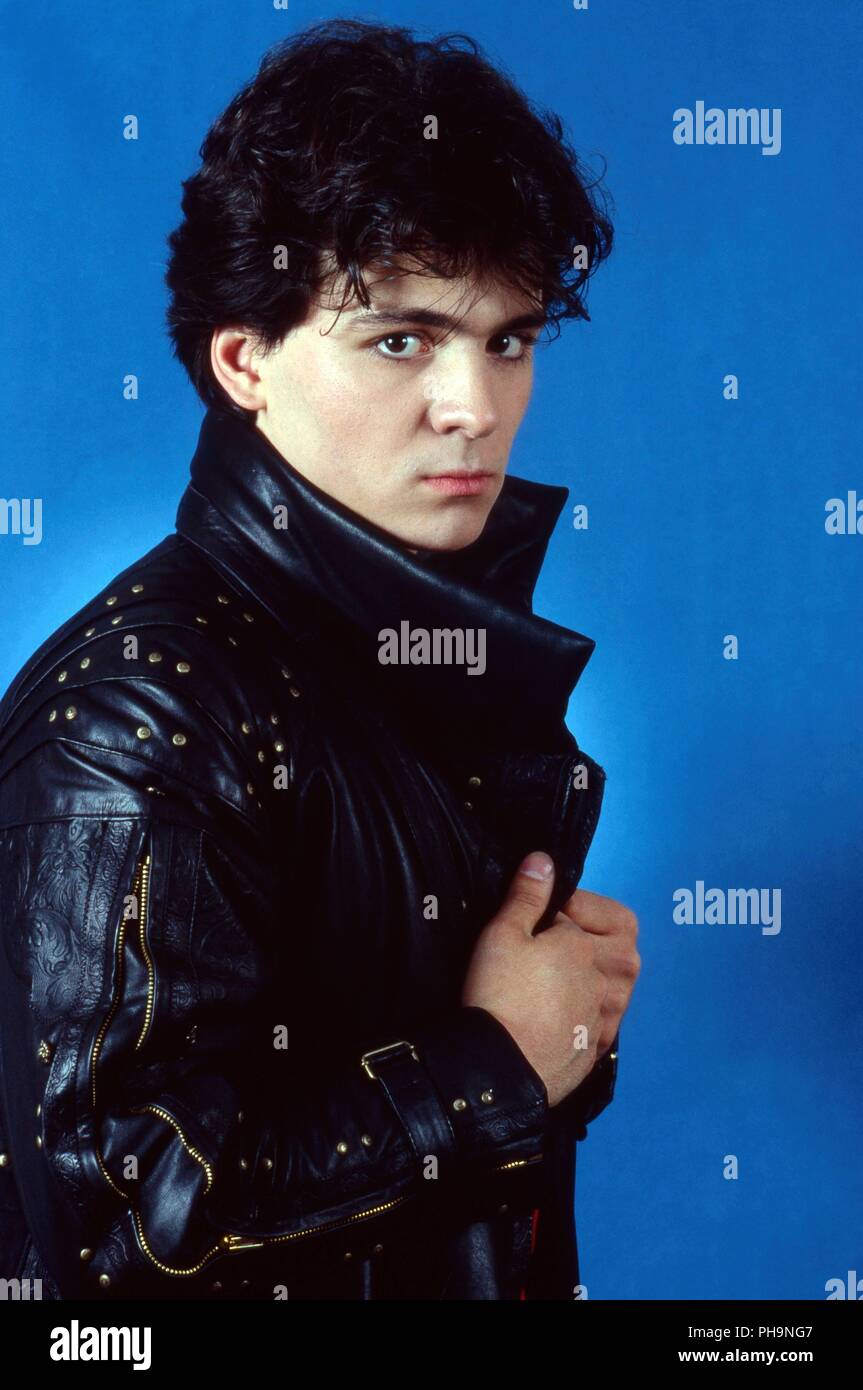 Sänger Nino de Angelo beim Fototermin in München, Deutschland 1983 ...