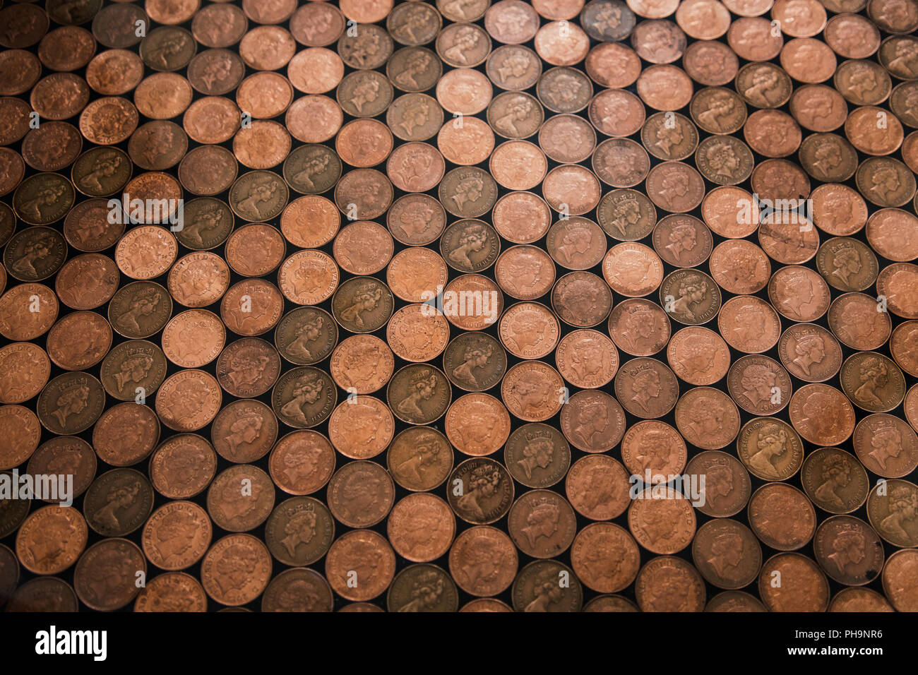 Floor made of pennies hi-res stock photography and images - Alamy
