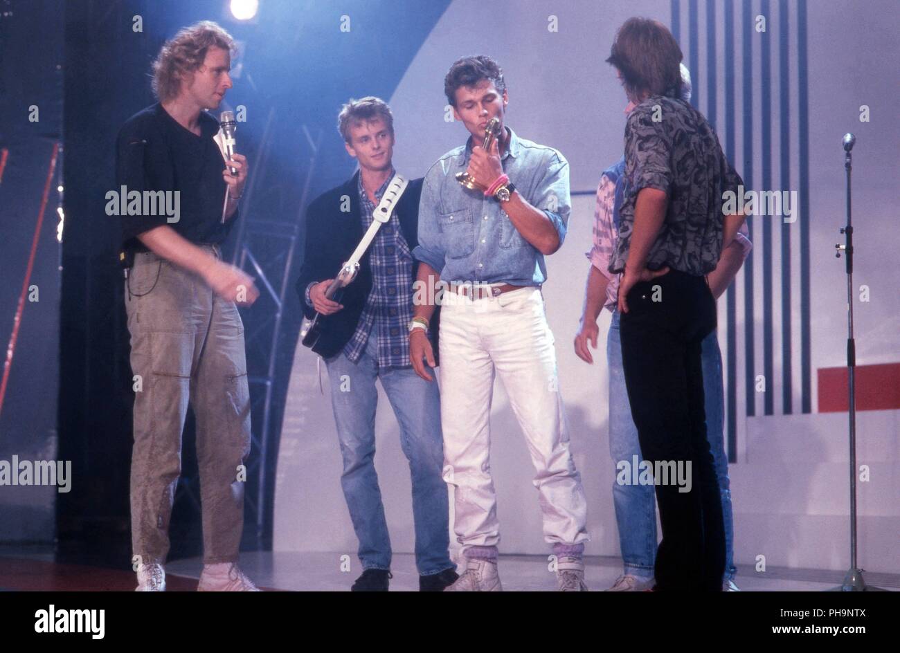 "a-ha", norwegische Popgruppe, bei einem Auftritt bei der IFa in Berlin ...