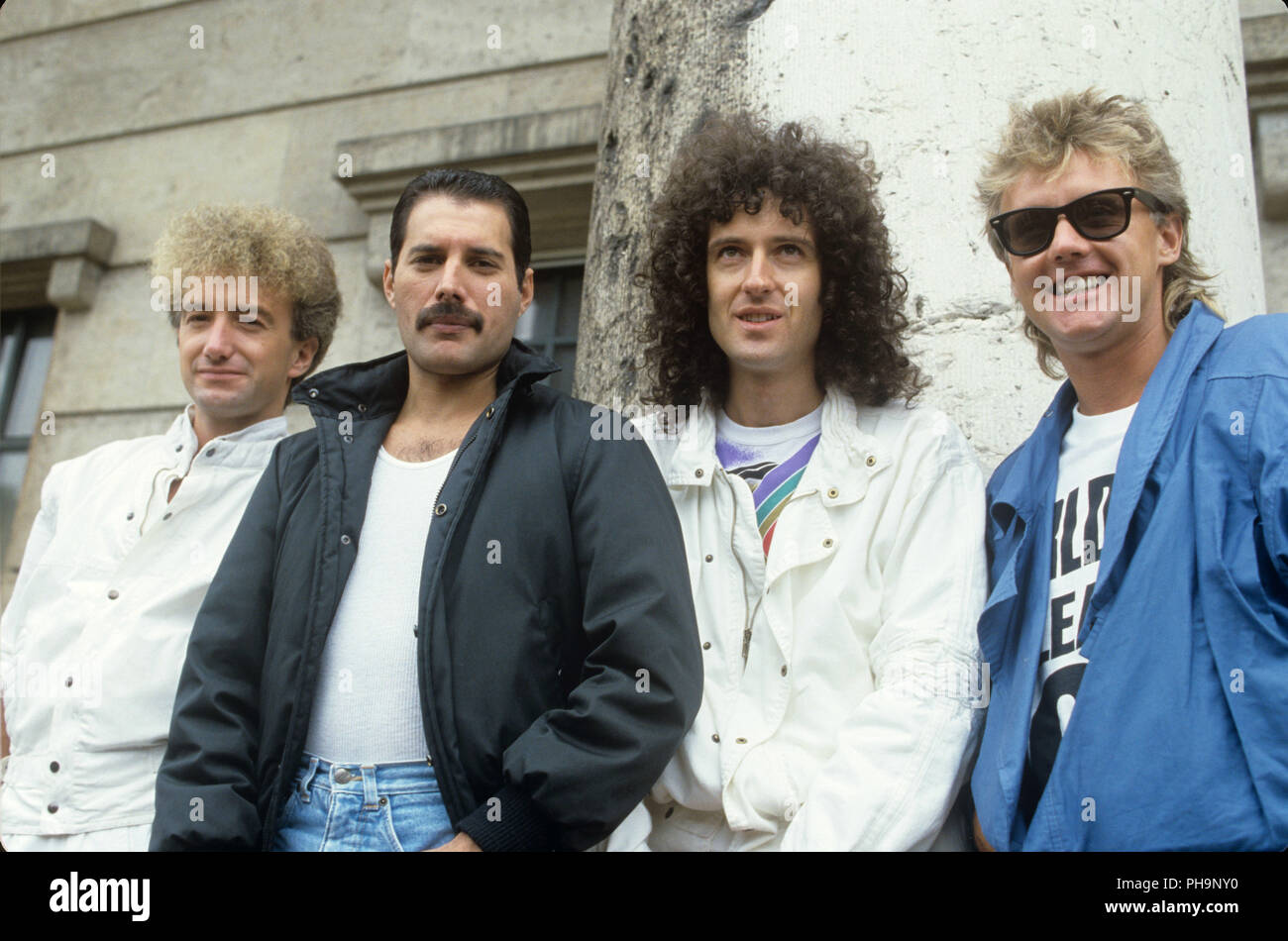 L-r: John Deacon, Freddie Mercury, Brian May and Roger Taylor of ... L-r: John Deacon, Freddie Mercury, Brian May and Roger Taylor of ...