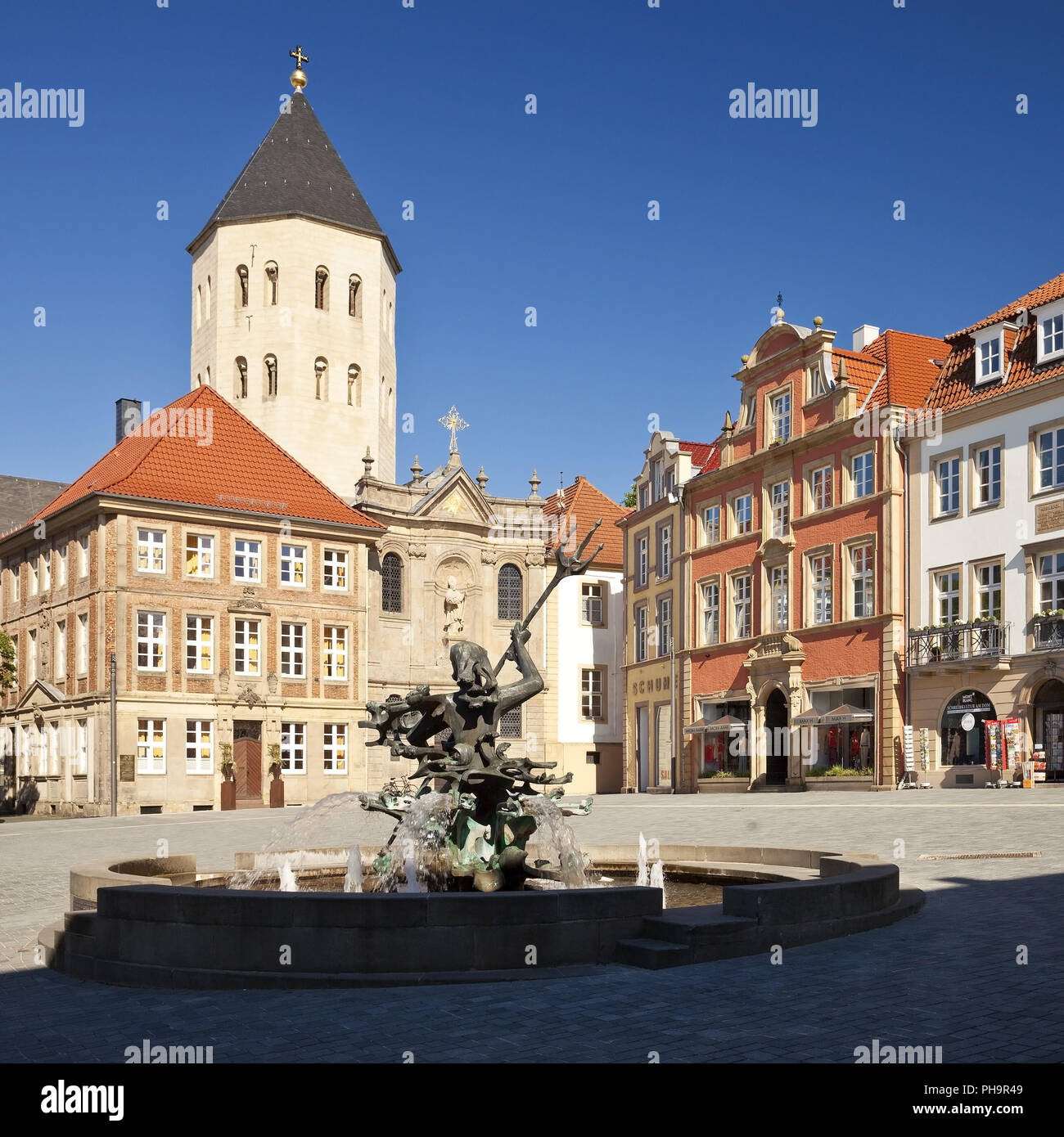square Domplatz and market with church Sankt Ulrich , Paderborn, North ...