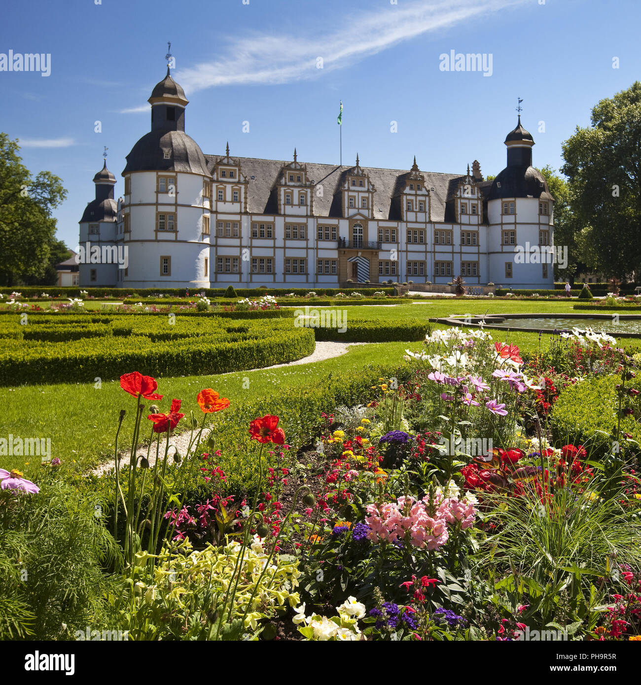 Moated castle neuhaus hi-res stock photography and images - Alamy