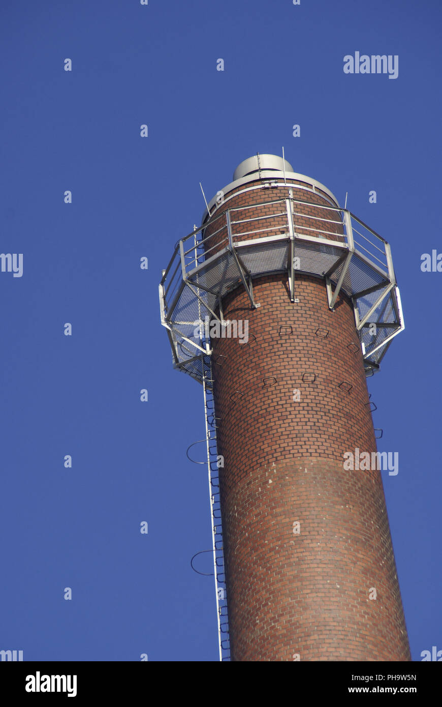 Red brick industrial building hi-res stock photography and images - Alamy