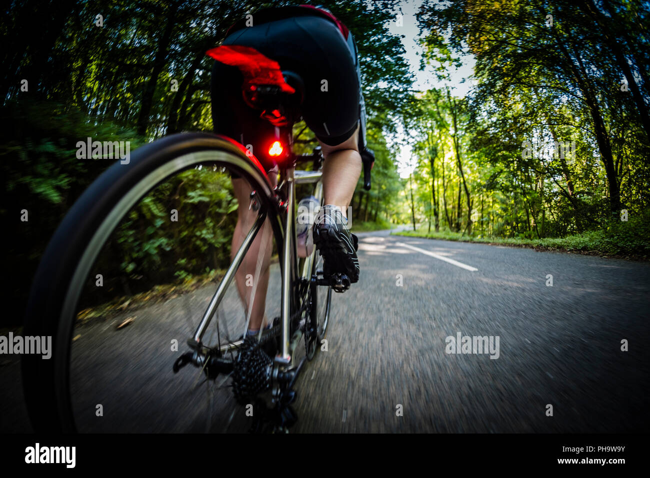 Woman rear view shorts hi-res stock photography and images - Alamy