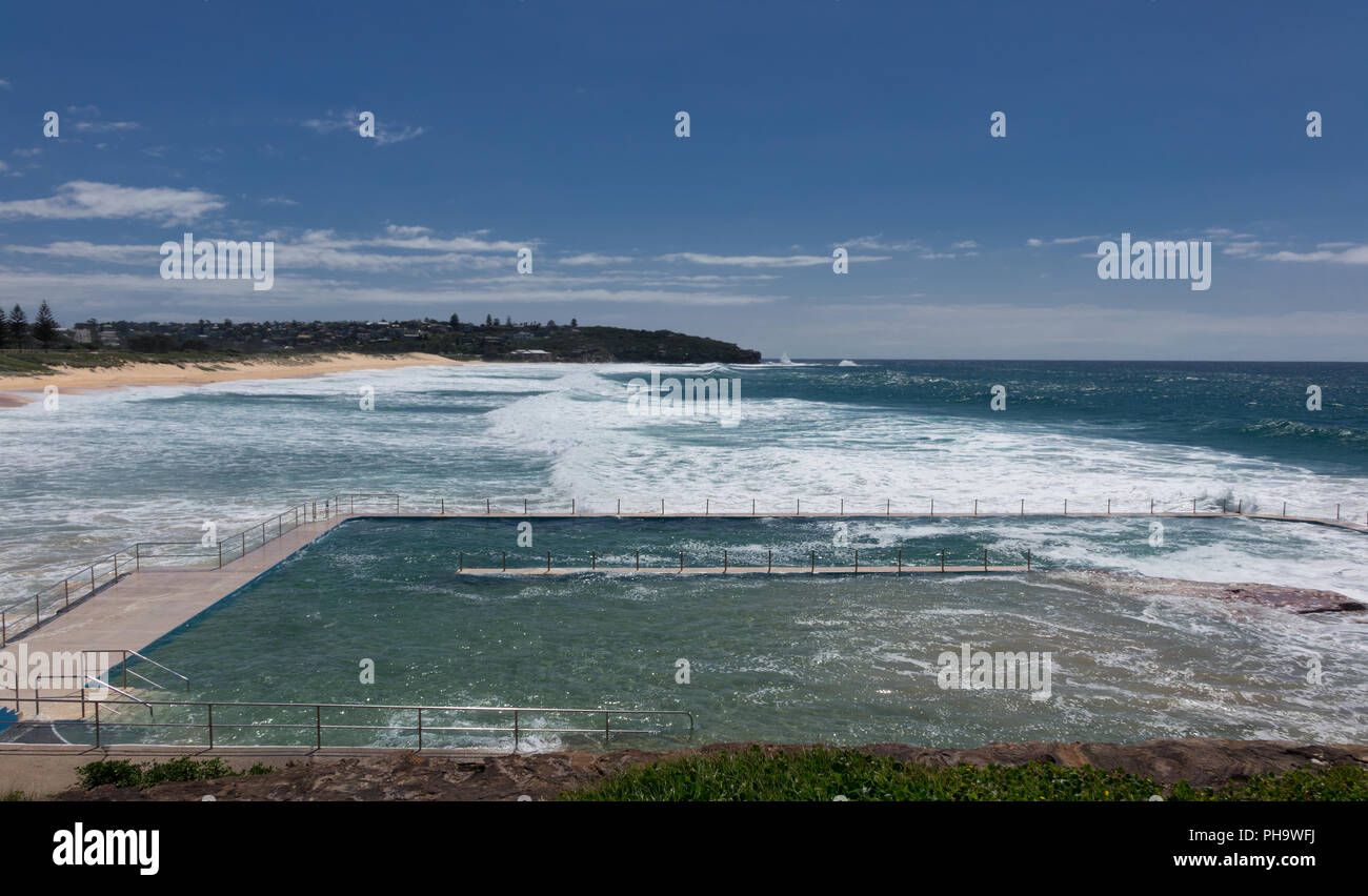 Ocean swimming pool hi-res stock photography and images - Alamy