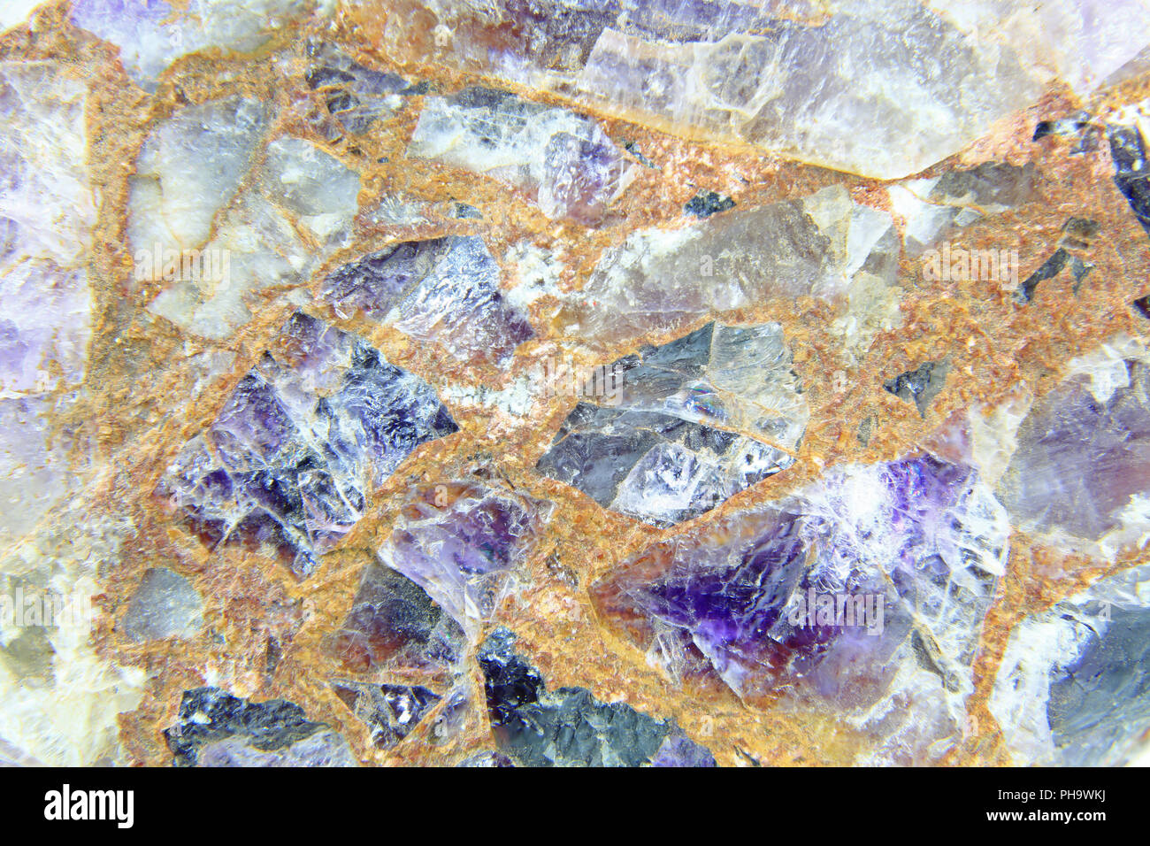 Quartz fracture hi-res stock photography and images - Alamy