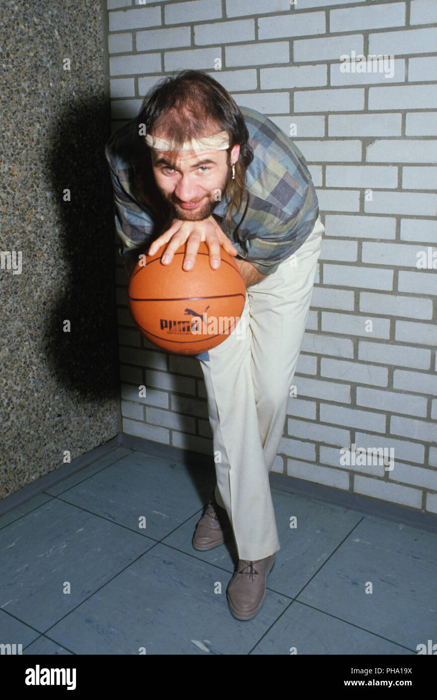 Derek William Dick (Marillion) on 14.11.1985 in München / Munich ...