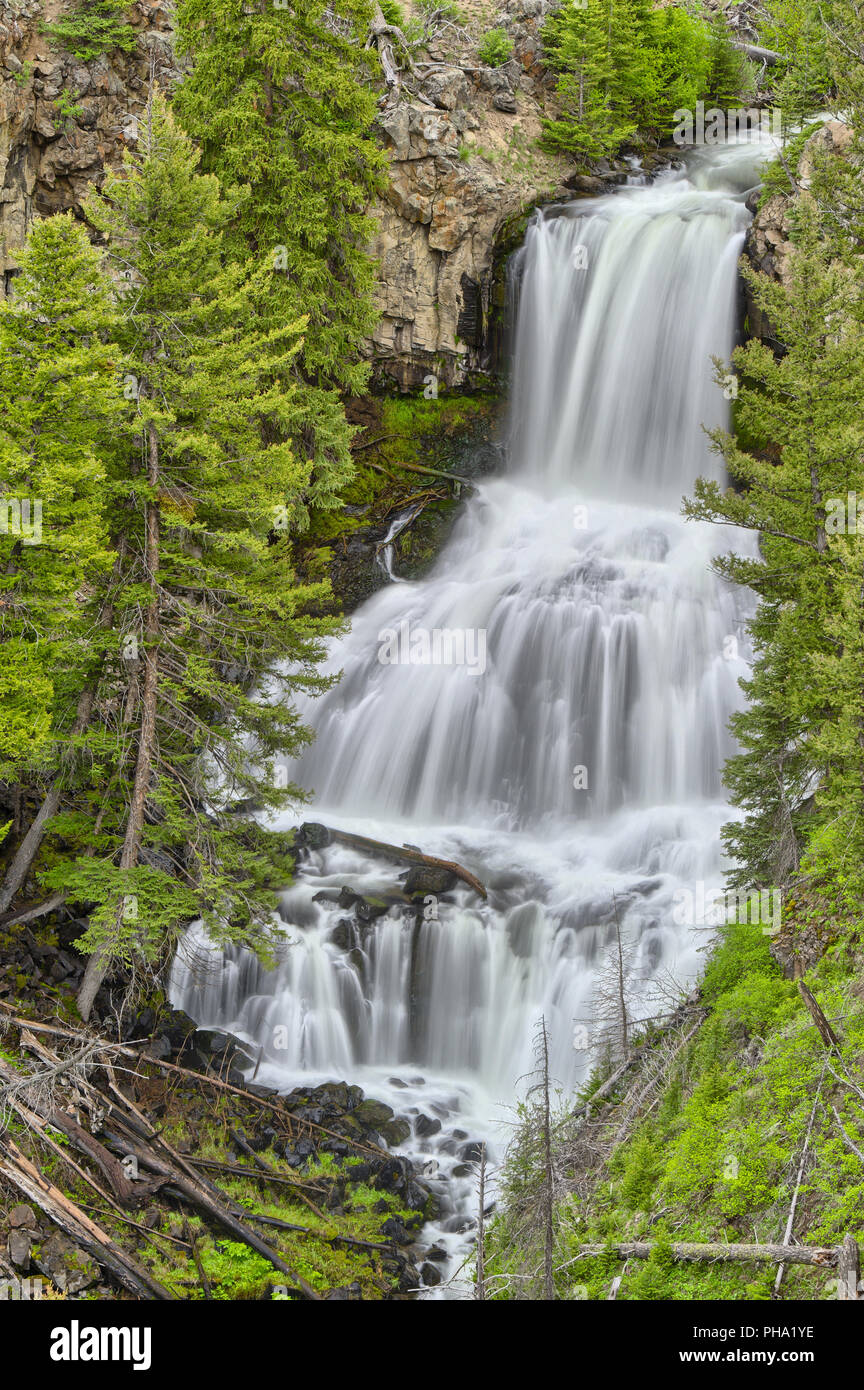 Water undine hi-res stock photography and images - Alamy