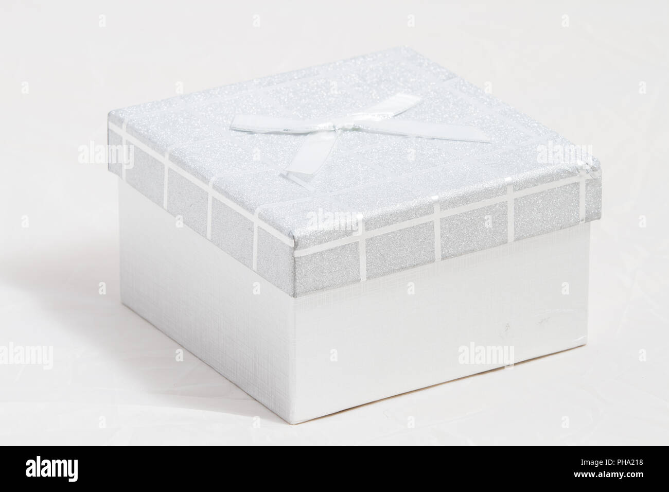 Empty white box on hi-res stock photography and images - Alamy
