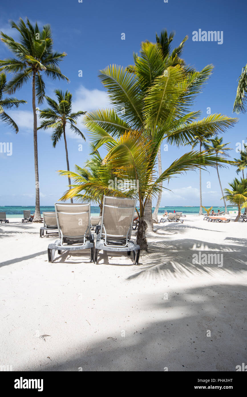 Sunny day caribbean hi-res stock photography and images - Alamy