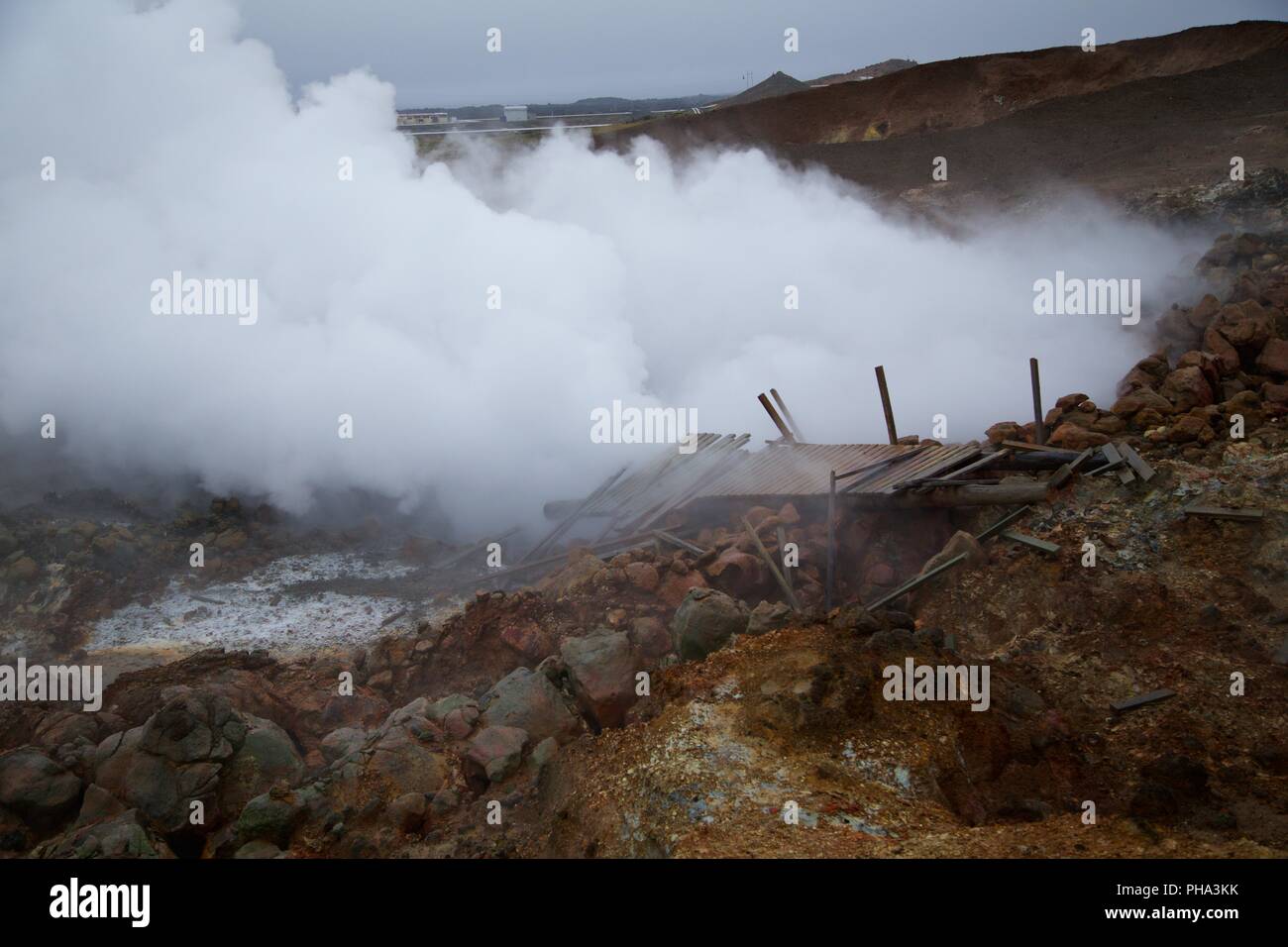 Steam source hi-res stock photography and images - Alamy