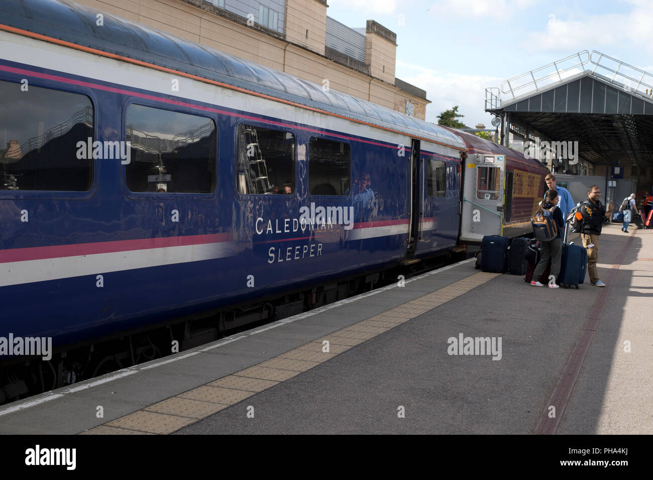 Sleeper train scotland hi-res stock photography and images - Alamy