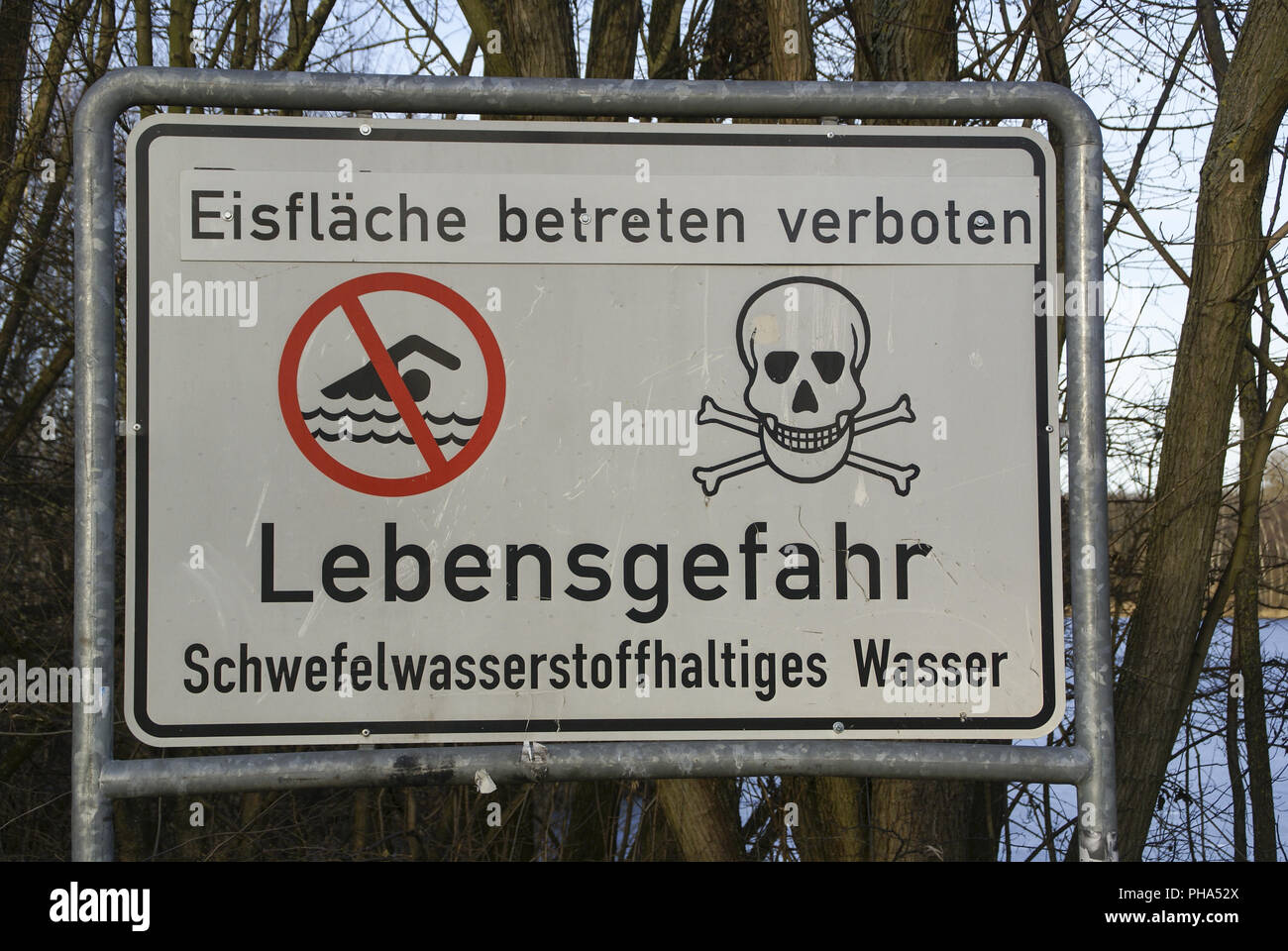 Danger sign frozen lake hi-res stock photography and images - Alamy