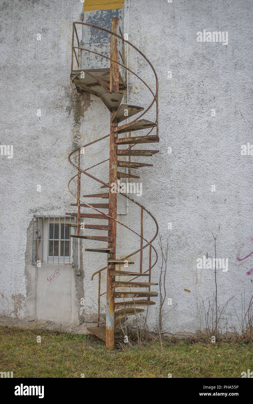 Dolan barracks hi-res stock photography and images - Alamy