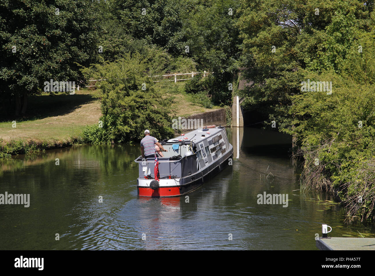 Narrowboat on the River Nene at Barnwell Lock, Oundle, Northamptonshire ...