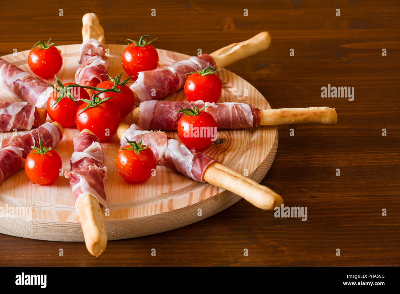 Board of ham and cheese hi-res stock photography and images - Alamy