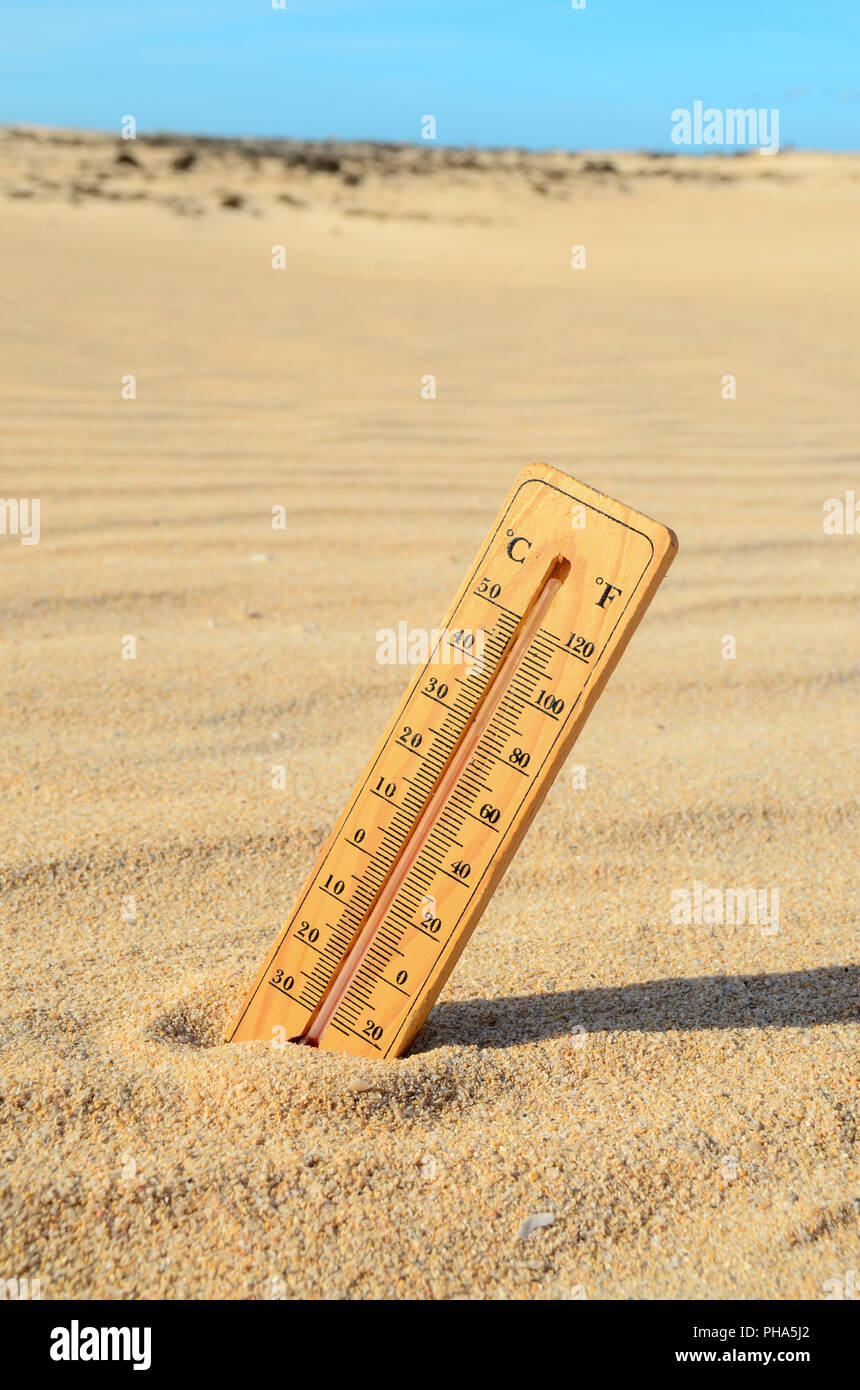 Object in the Dry Desert Stock Photo - Alamy
