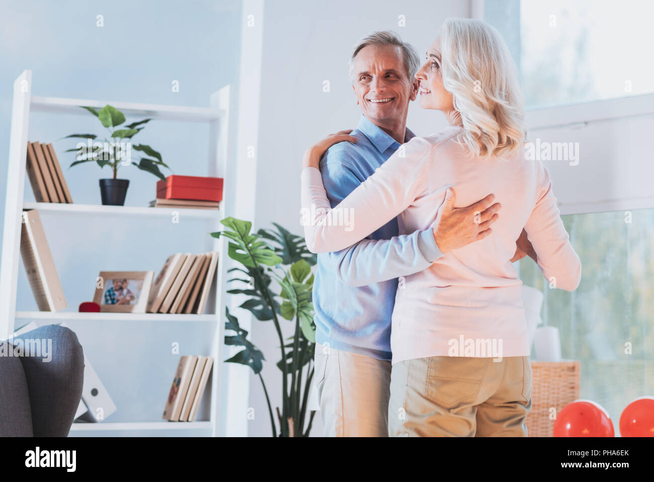 Family social dancing hi-res stock photography and images - Alamy