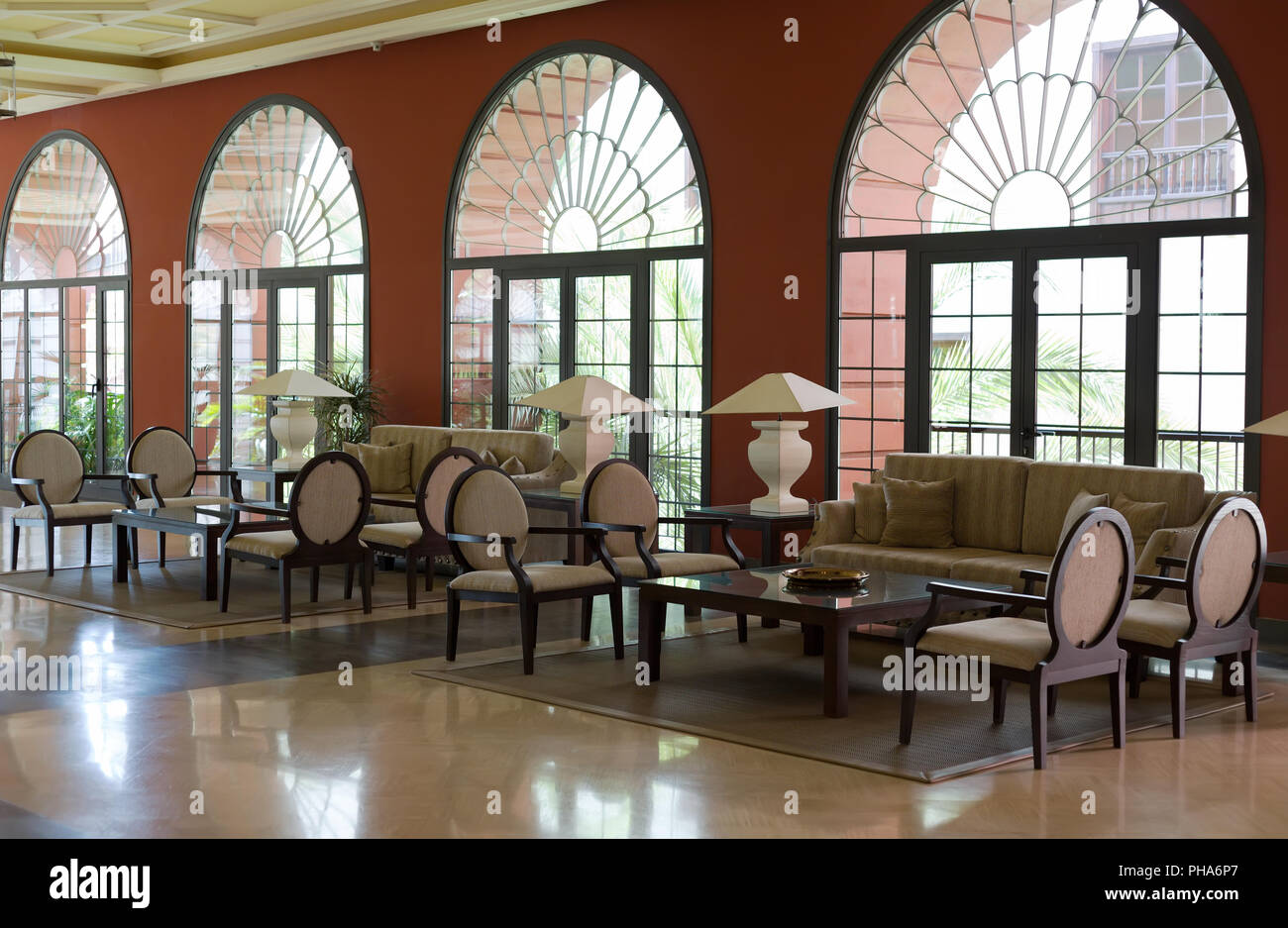 Lobby table seat hi-res stock photography and images - Alamy