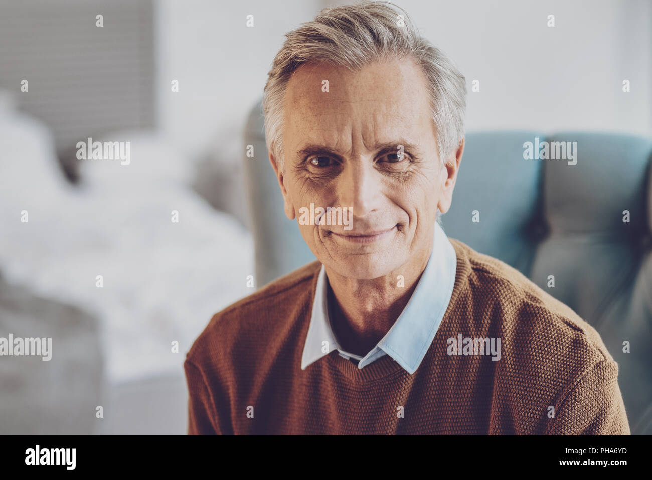 Portrait of handsome retirement that posing on camera Stock Photo - Alamy