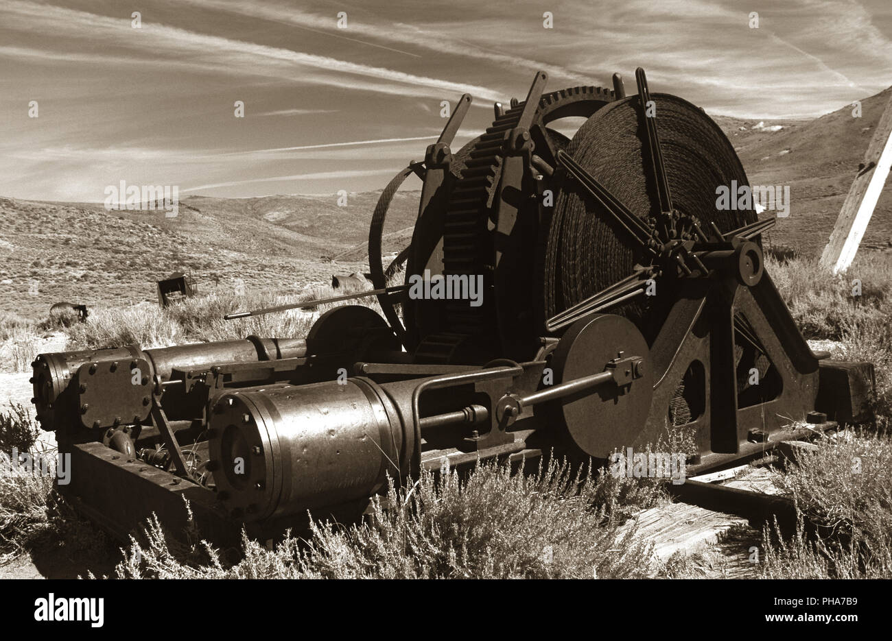 Old machine hi-res stock photography and images - Alamy