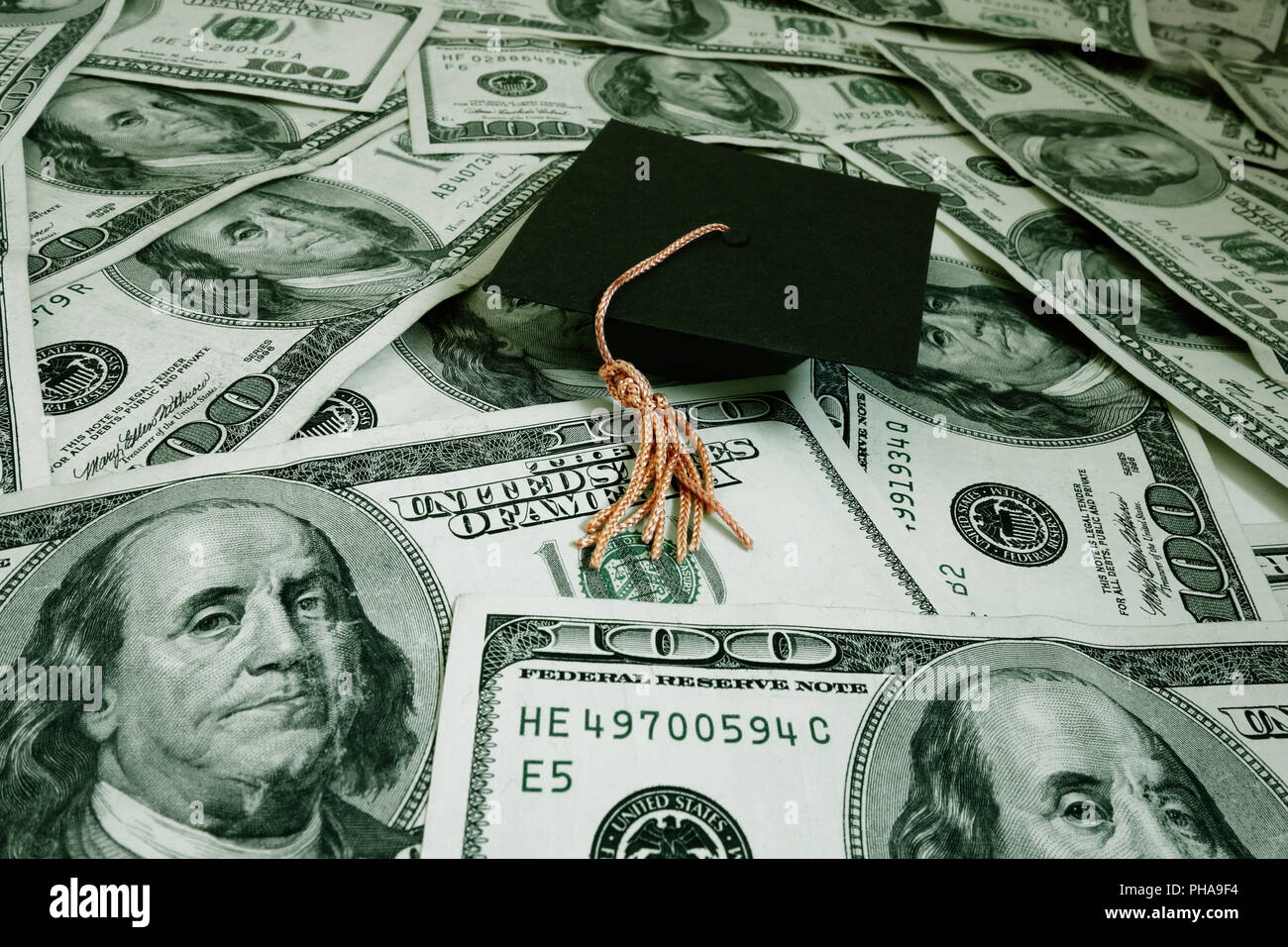 Salary cap hi-res stock photography and images - Alamy