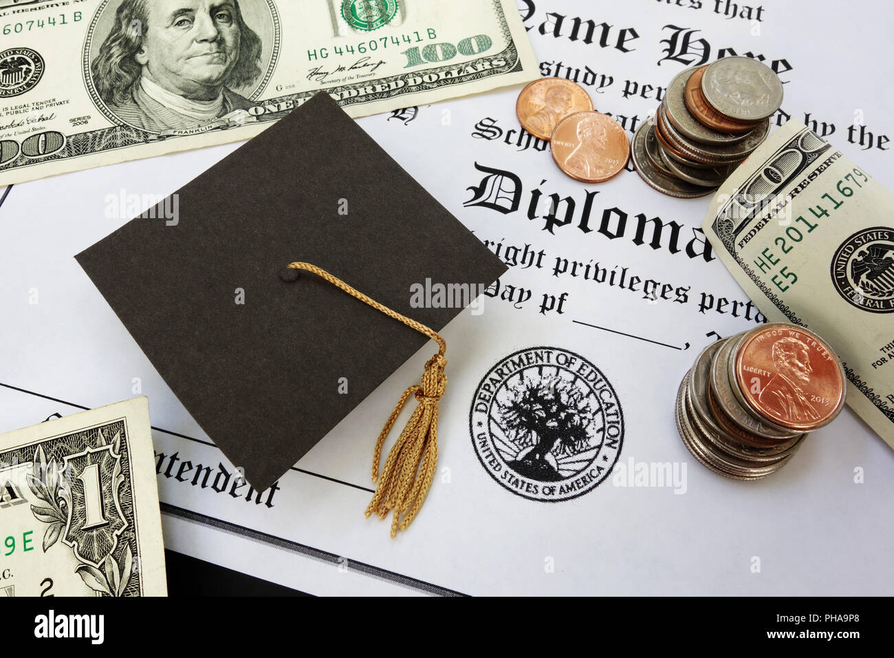Diploma Money Stock Photos & Diploma Money Stock Images - Alamy