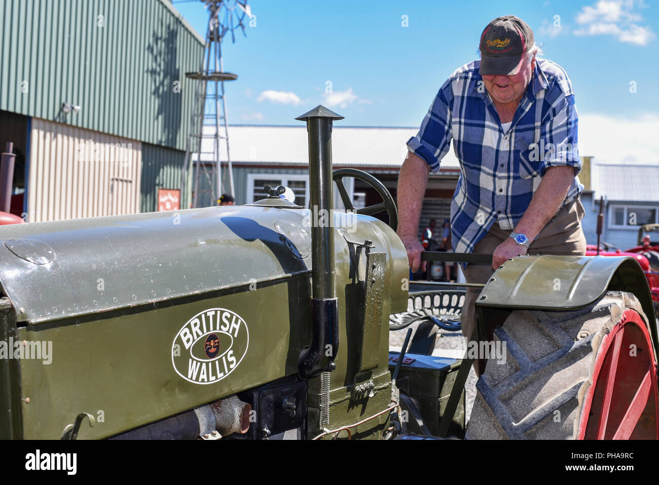 Hornsby tractor hi-res stock photography and images - Alamy