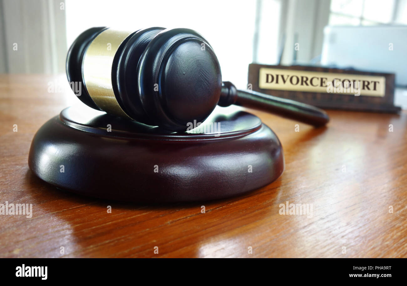 Divorce court hi-res stock photography and images - Alamy