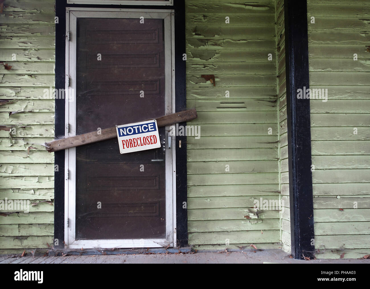 Foreclosed house hi-res stock photography and images - Alamy