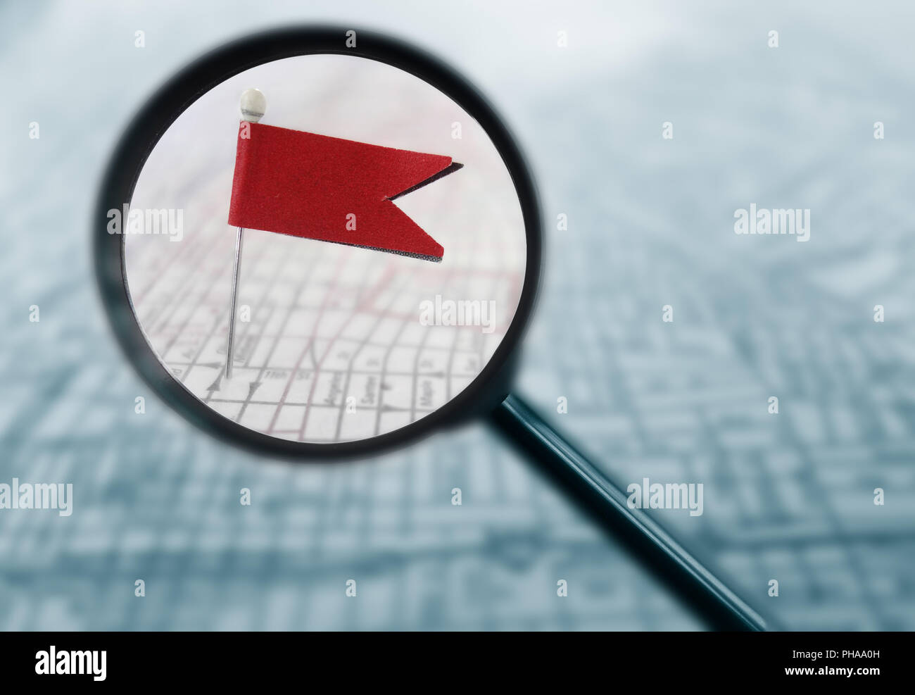 Map pinpoint and flag hi-res stock photography and images - Alamy