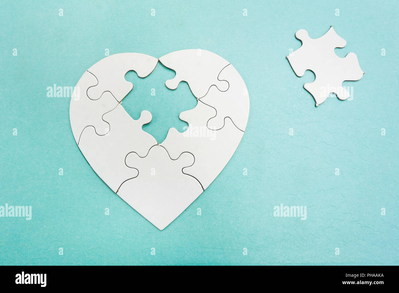 Broken puzzle hi-res stock photography and images - Alamy