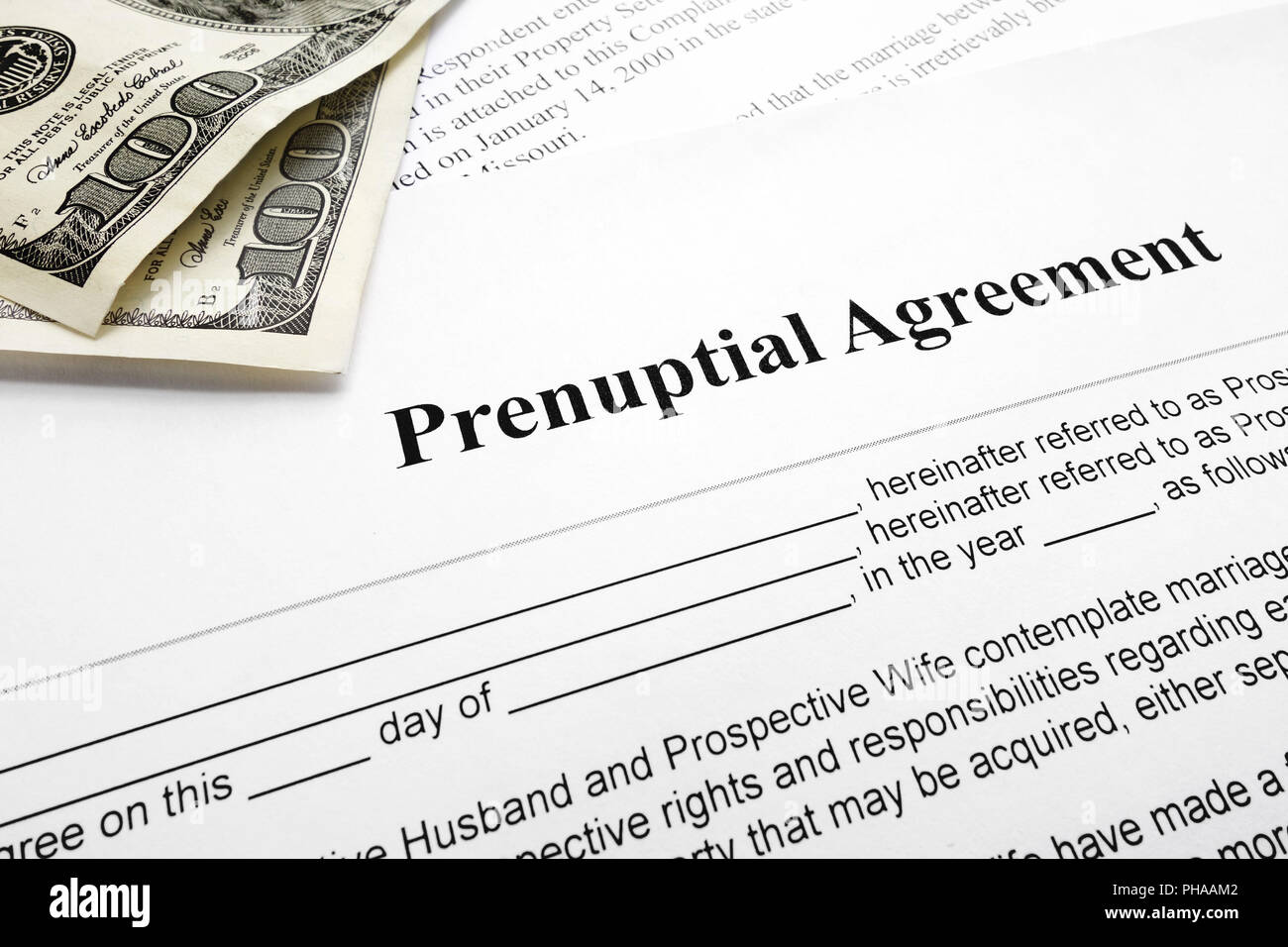 prenup and cash Stock Photo - Alamy