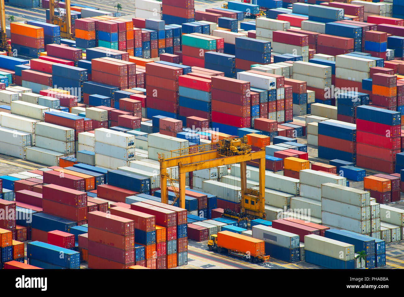 Singapore commercial port Stock Photo - Alamy