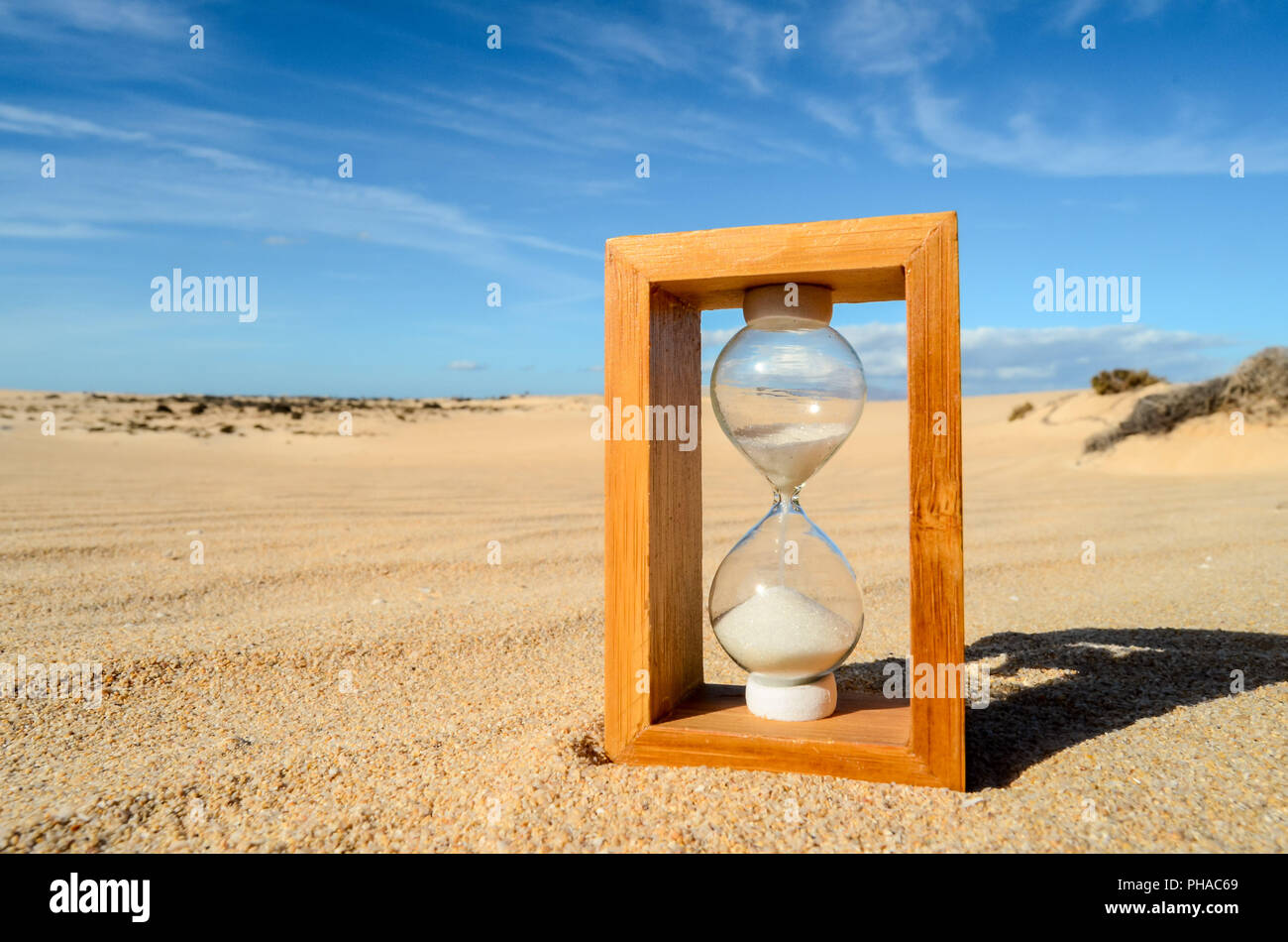 Object in the Dry Desert Stock Photo - Alamy