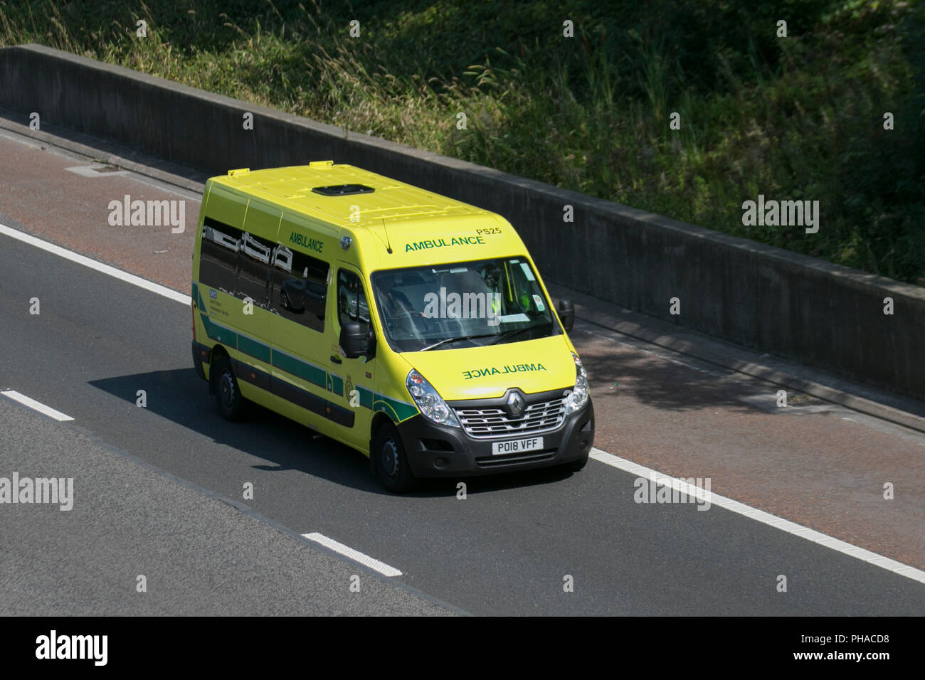 Ambulance Fast Response Vehicle High Resolution Stock Photography and ...