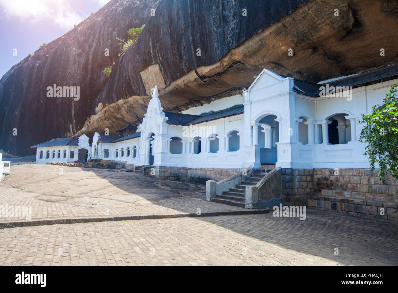 Rock temple hi-res stock photography and images - Alamy