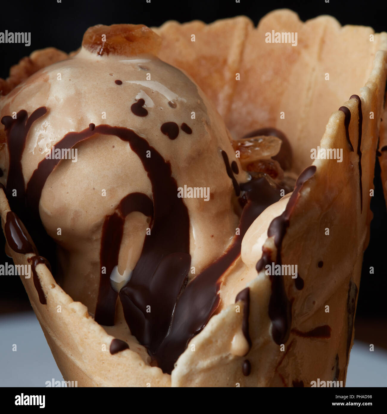 Ice cream van cone hi-res stock photography and images - Alamy