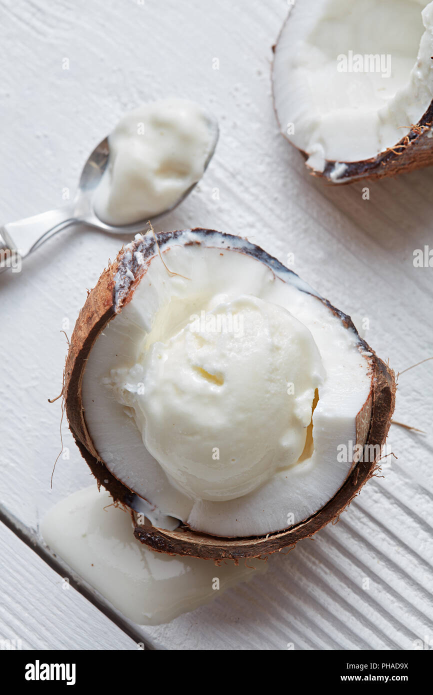 Delicious coconut ice cream Stock Photo - Alamy