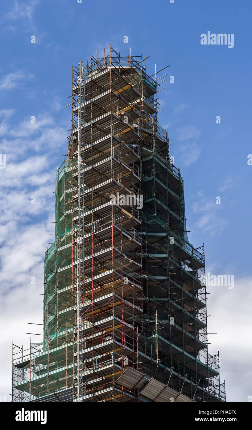 High scaffolding hi-res stock photography and images - Alamy