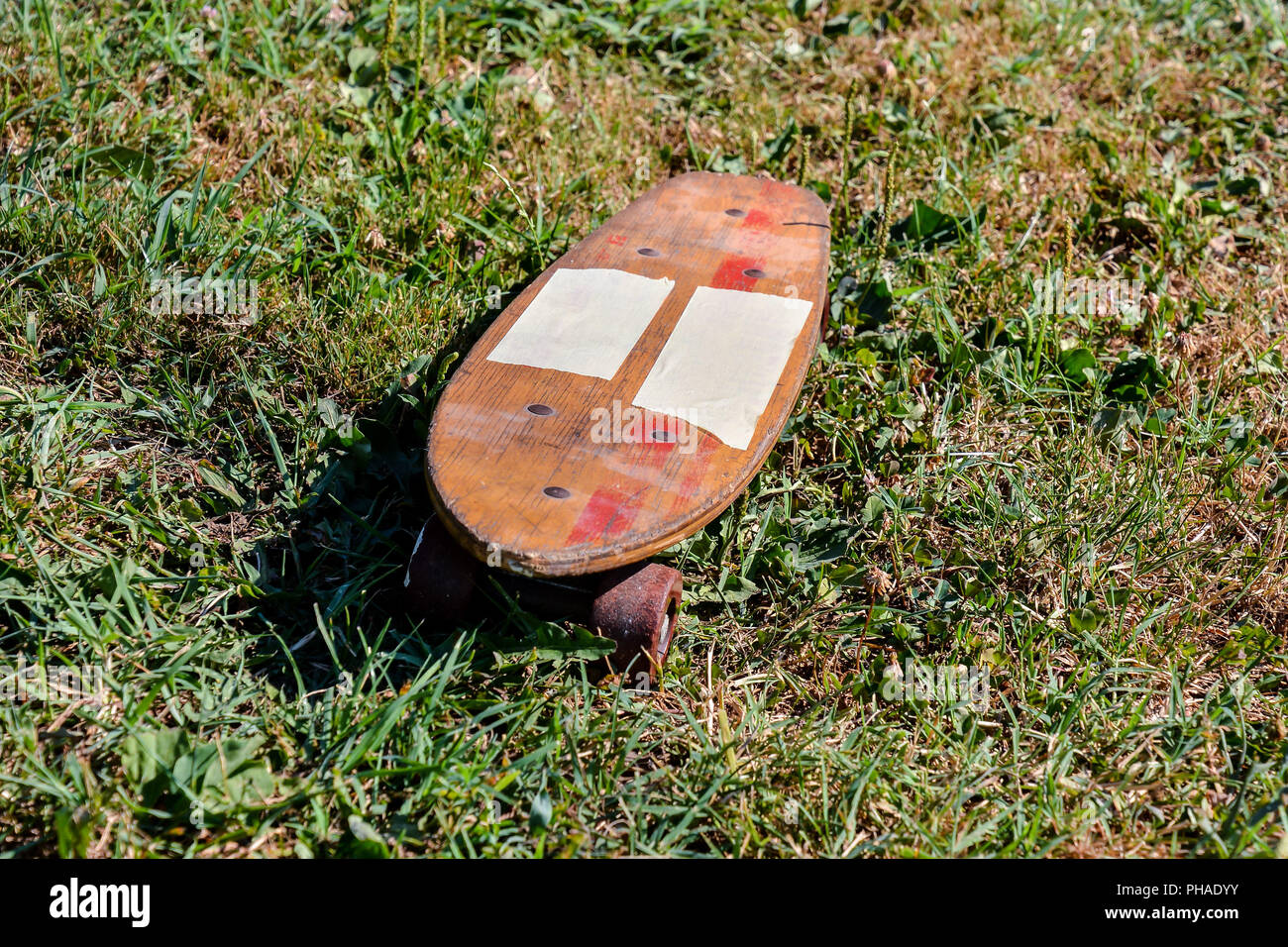 Wooden 70's skate board skateboard Stock Photo - Alamy