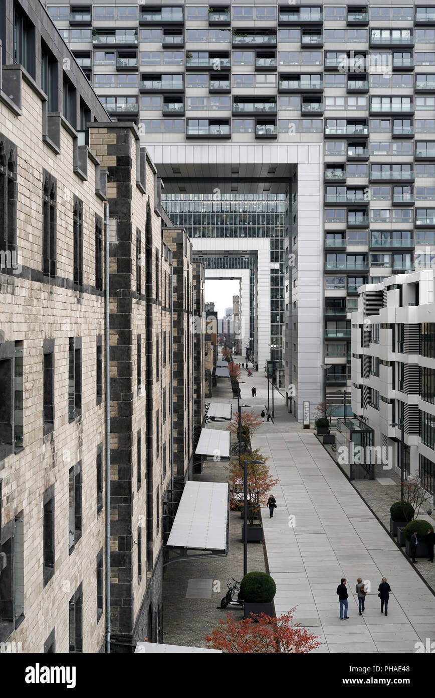 Modern flair hi-res stock photography and images - Alamy