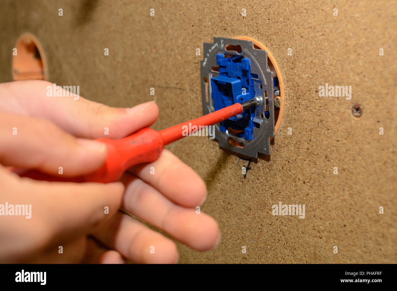 Installing installation hi-res stock photography and images - Alamy